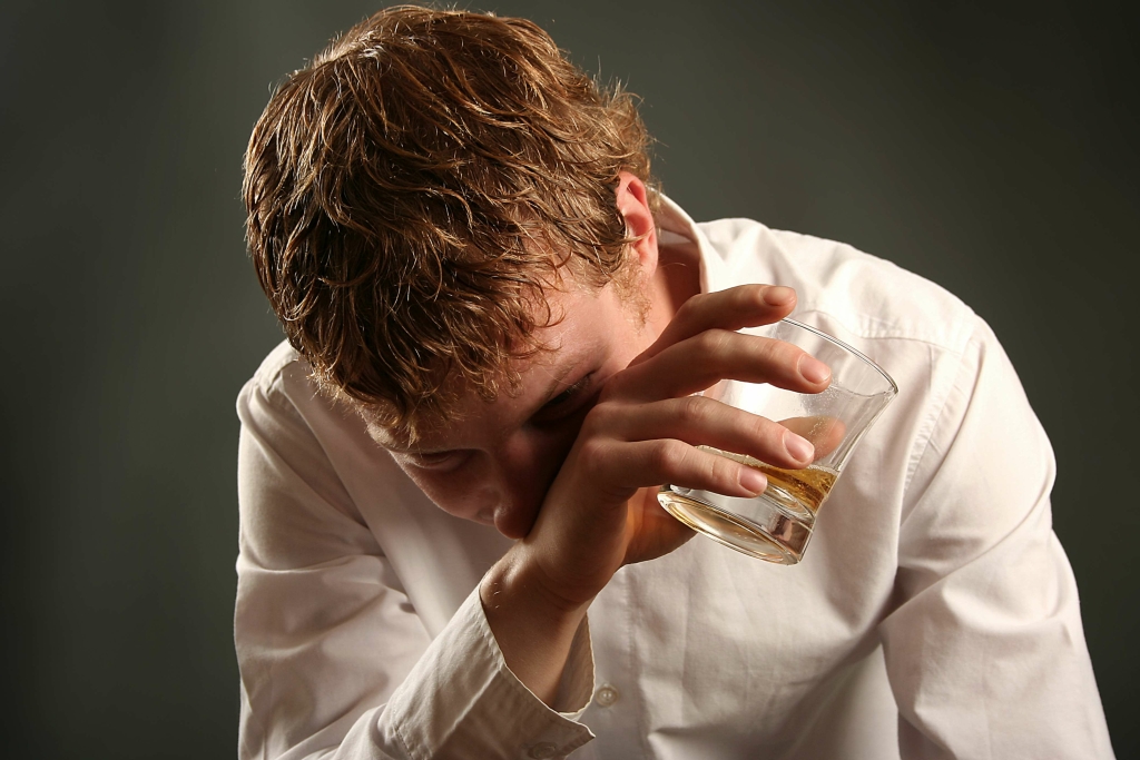 Alcohol vs. Drugs - Comparison of Addictions | EcoSoberHouse